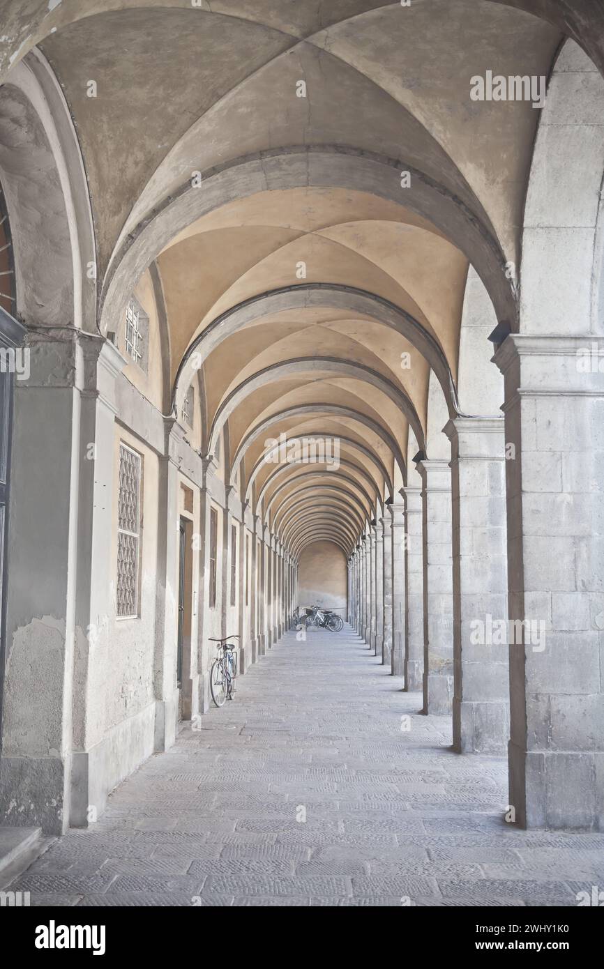 Historic arched stone corridor hi-res stock photography and images - Alamy