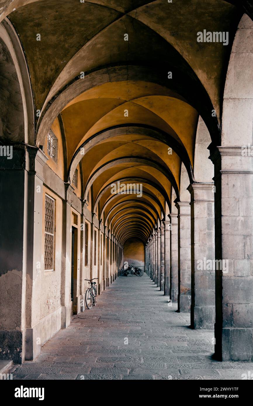 Historic stone corridor arched hi-res stock photography and images - Alamy
