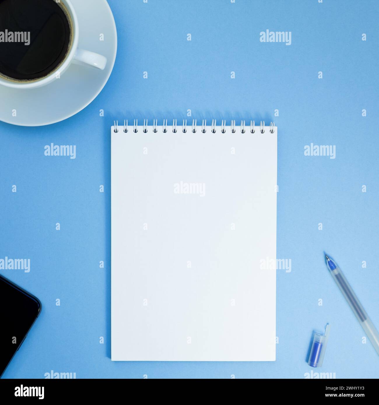 Simple and creative workspace hi-res stock photography and images - Alamy