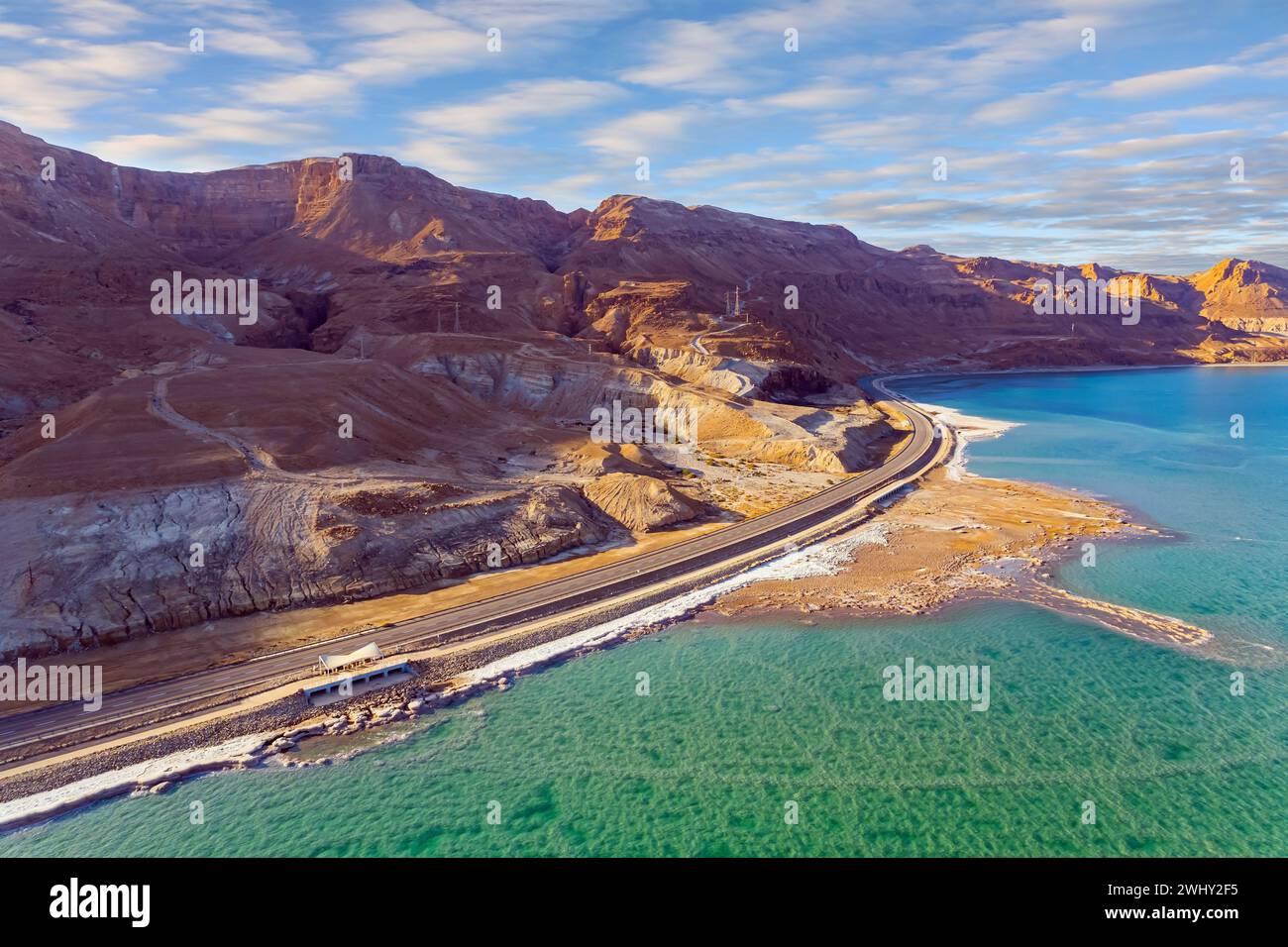 Sand over highway middle east hi-res stock photography and images - Alamy