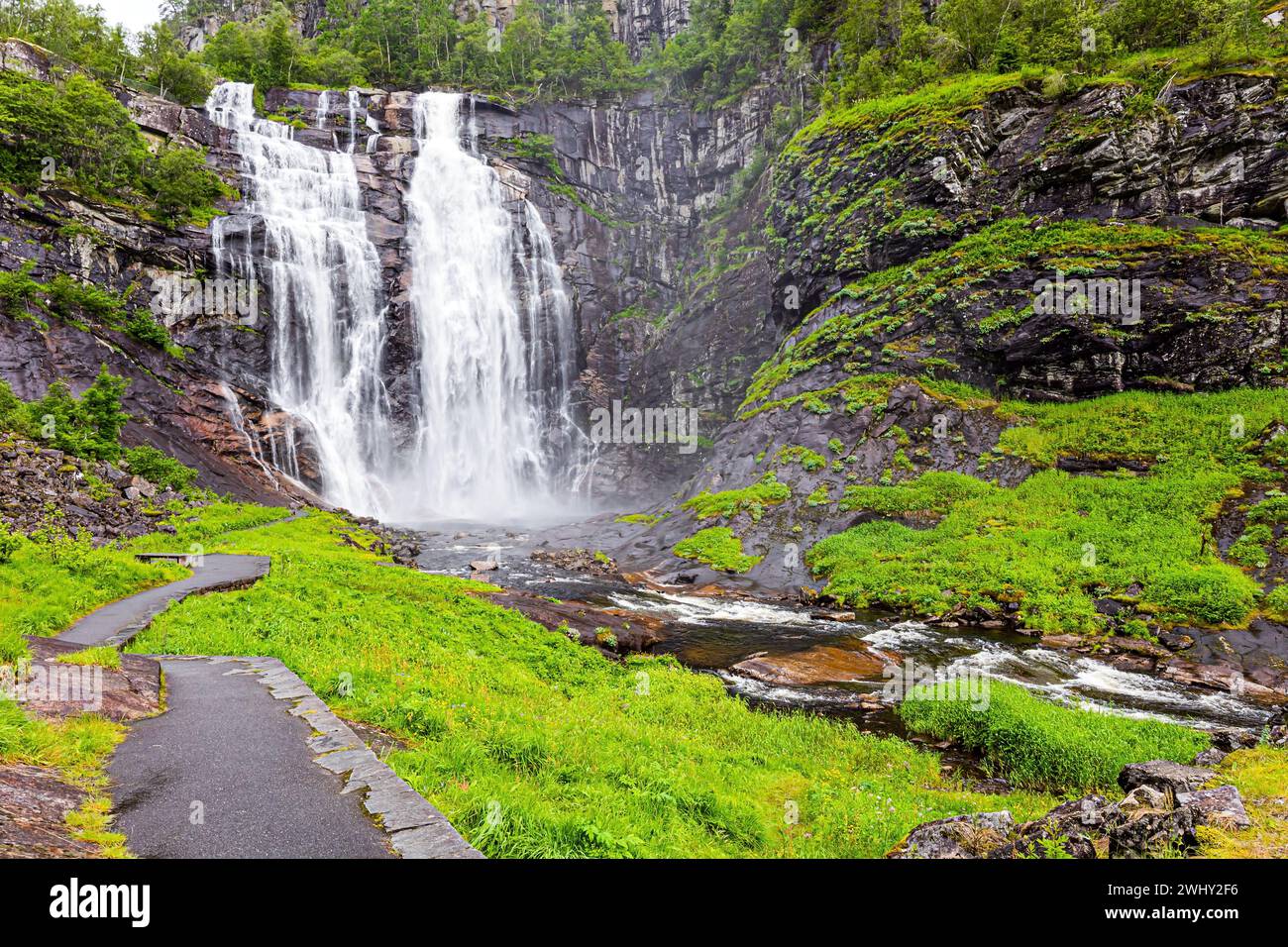 Colossal waterfall hi-res stock photography and images - Alamy
