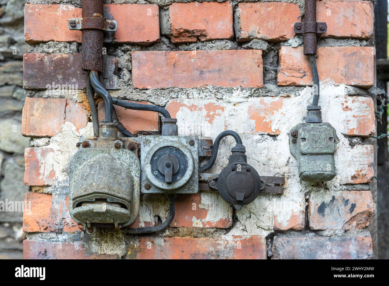 Old power socket hi-res stock photography and images - Alamy