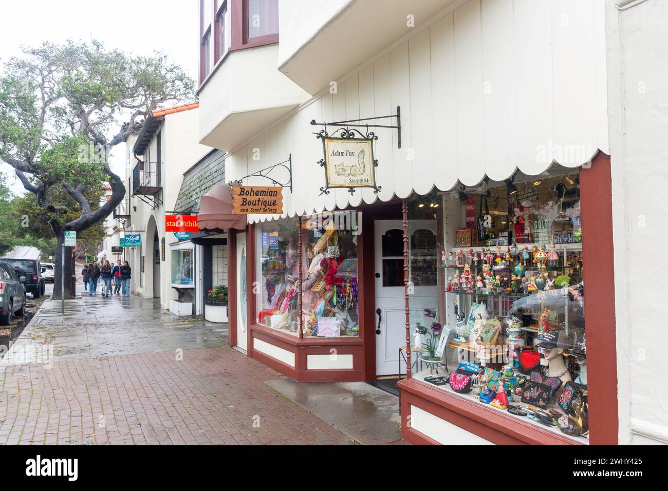 Carmel by the sea shopping hi-res stock photography and images - Alamy