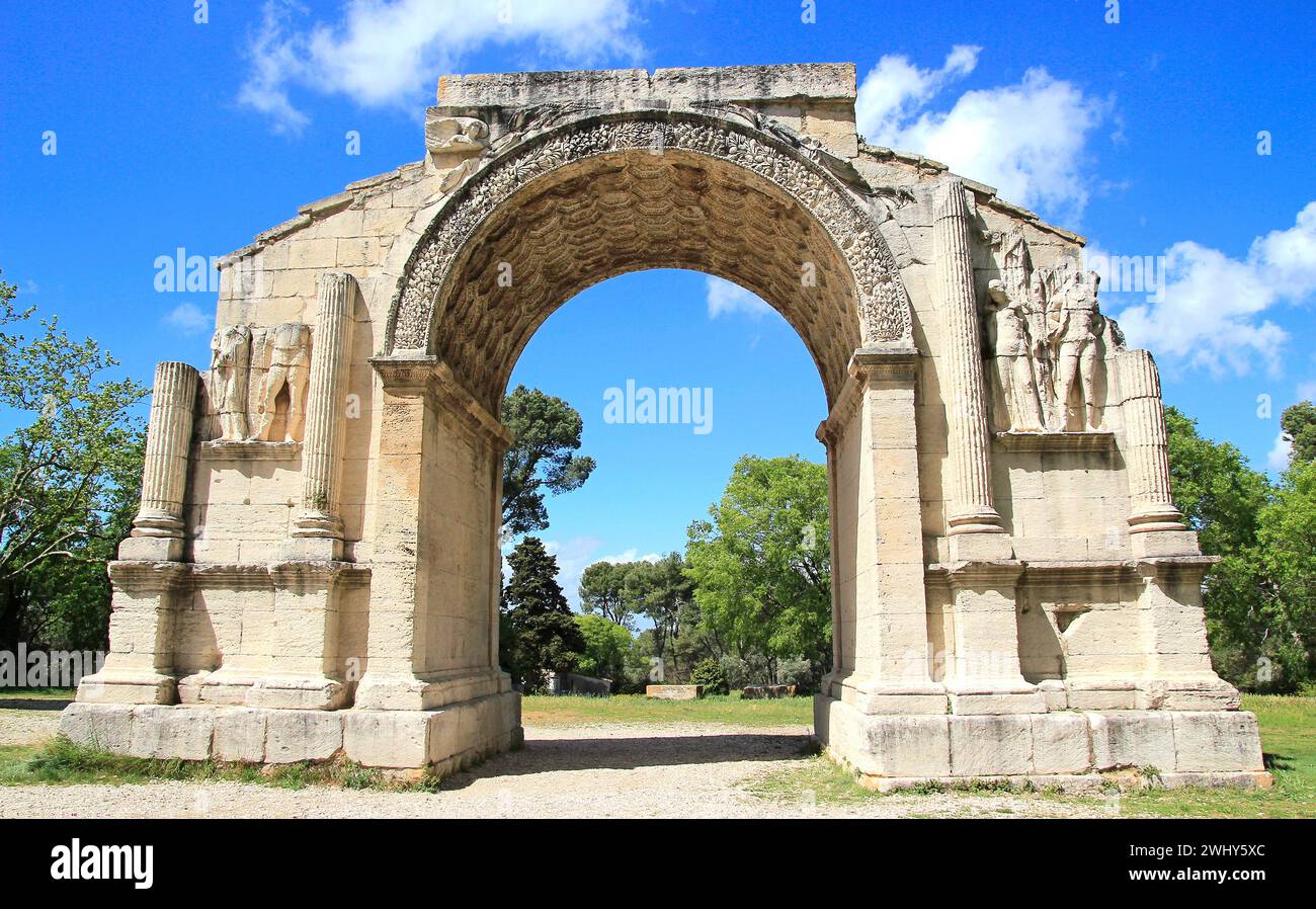 Glanum mausoleum hi-res stock photography and images - Alamy