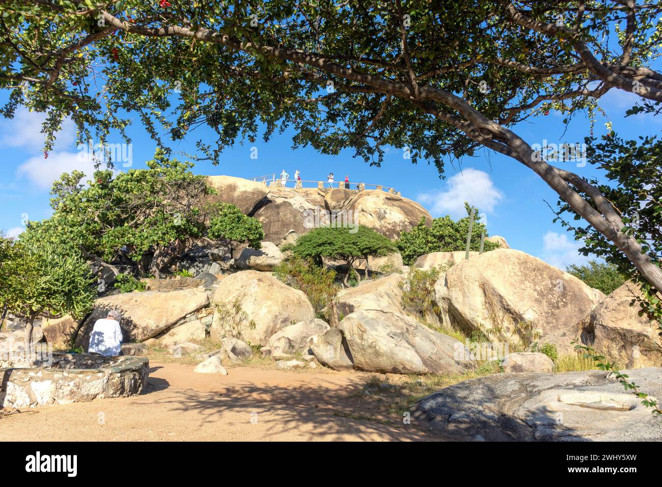 Tonalite paradera rock rocks lookout hiking casibari rock format hi-res ...