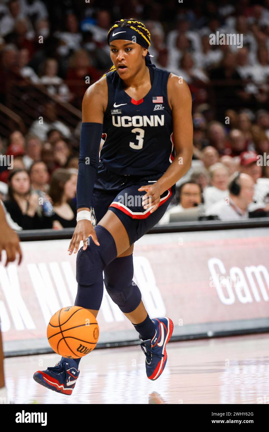 UConn forward Aaliyah Edwards brings the ball up court during the ...