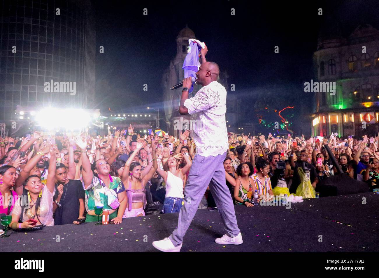 PE - RECIFE - 02/11/2024 - RECIFE, SINGER THIAGUINHO SHOW AT RECIFE ...