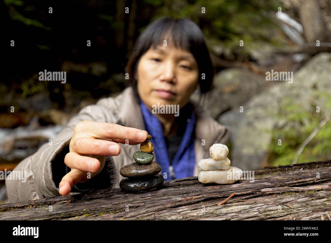 Small stacks of rocks hi-res stock photography and images - Alamy