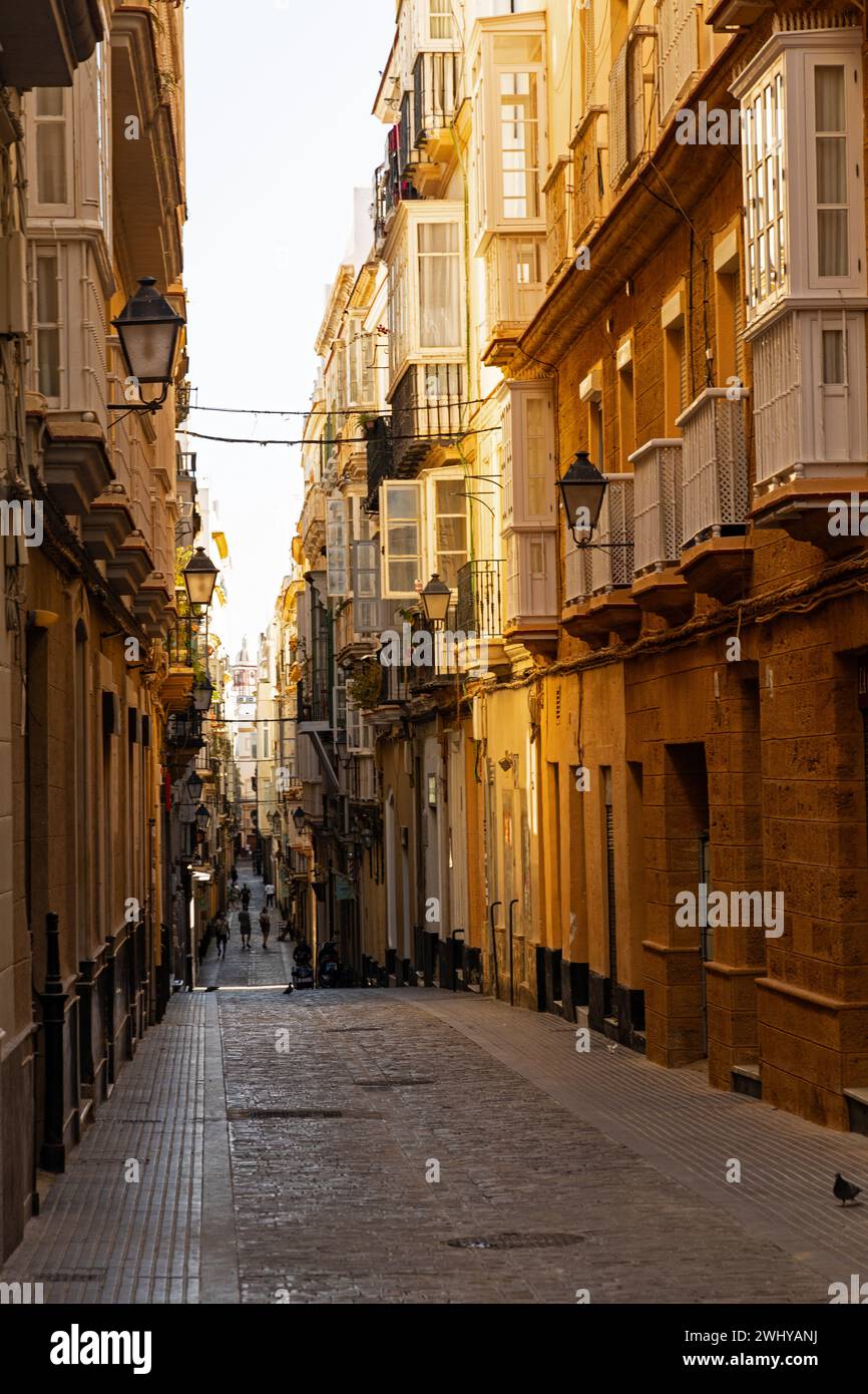 Small street in the old town of Cadiz Stock Photo - Alamy