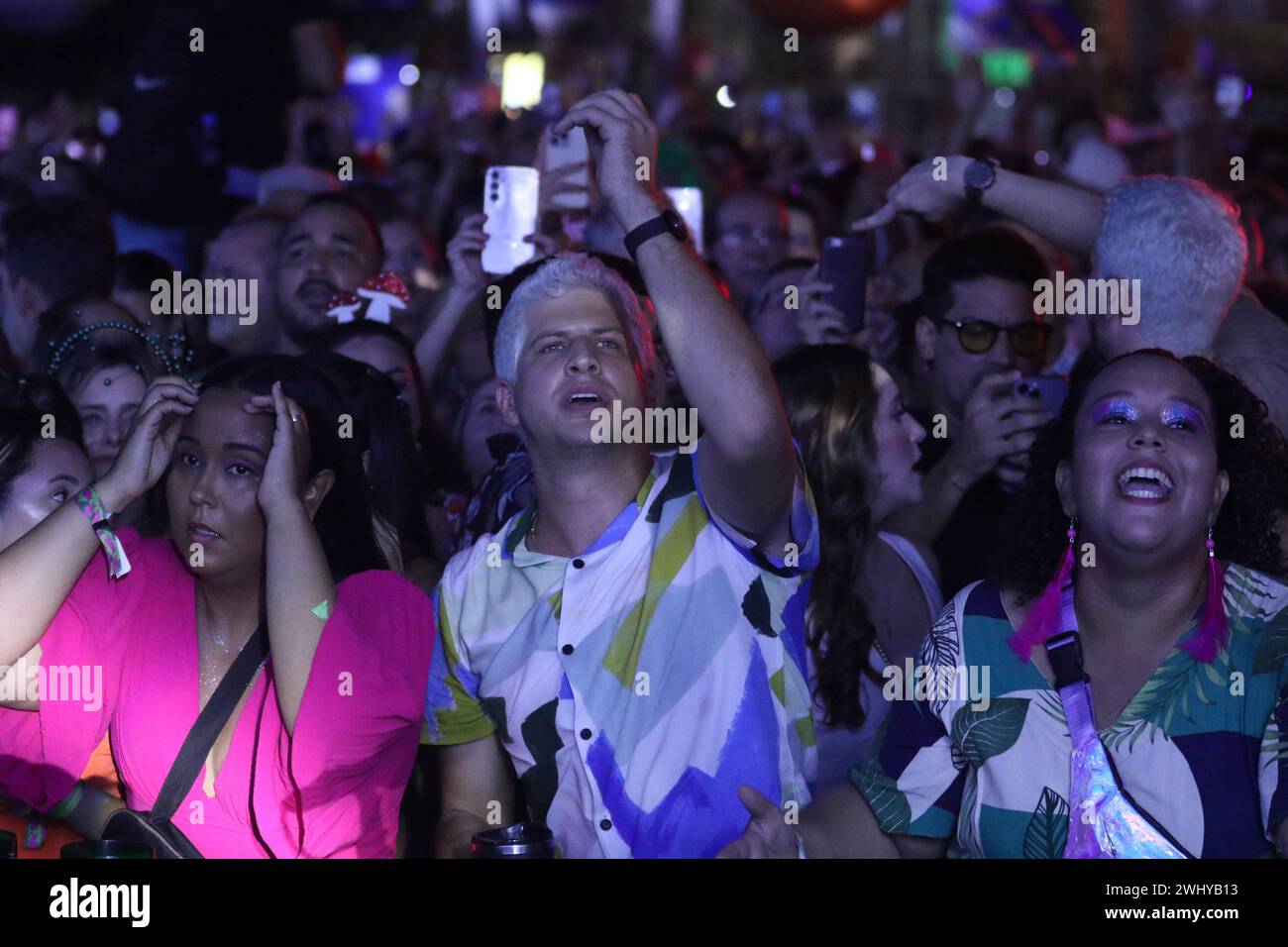 PE - RECIFE - 02/11/2024 - RECIFE, SINGER THIAGUINHO SHOW AT RECIFE ...