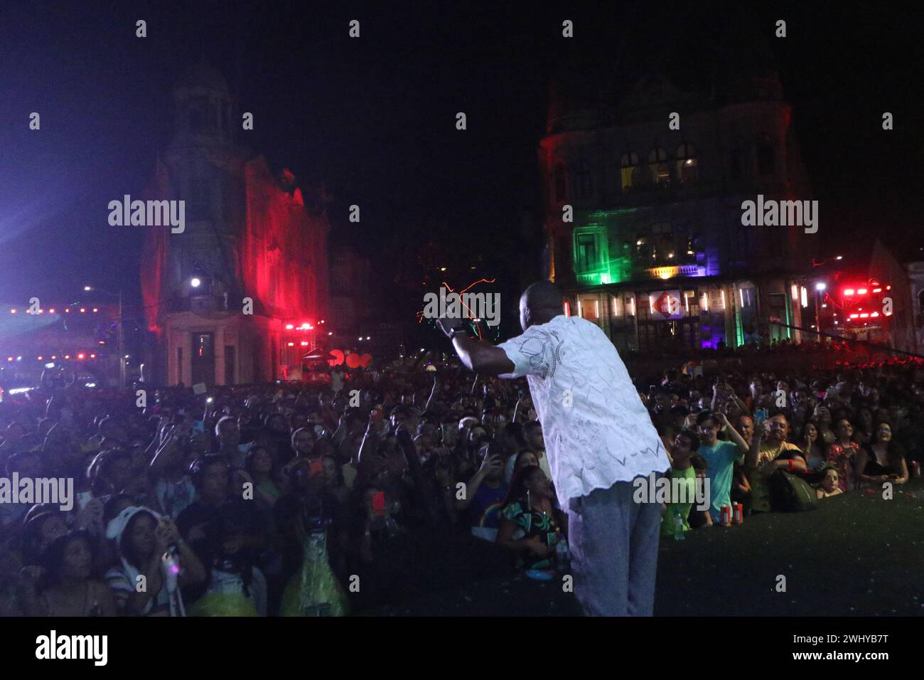 PE - RECIFE - 02/11/2024 - RECIFE, SINGER THIAGUINHO SHOW AT RECIFE ...