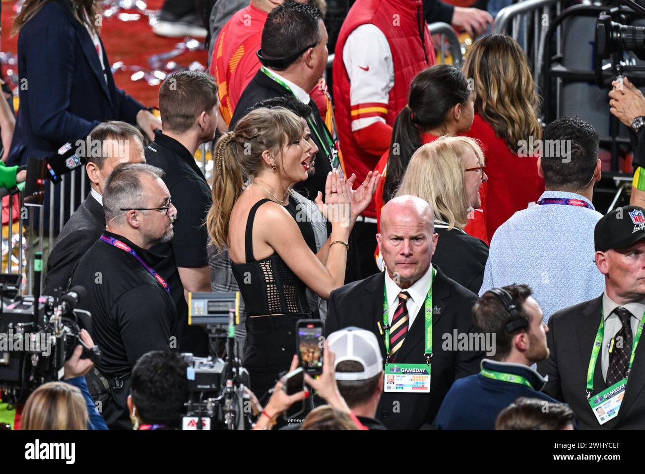 Las Vegas, USA. 11th Feb, 2024. Taylor Swift celebrates as the Kansas ...