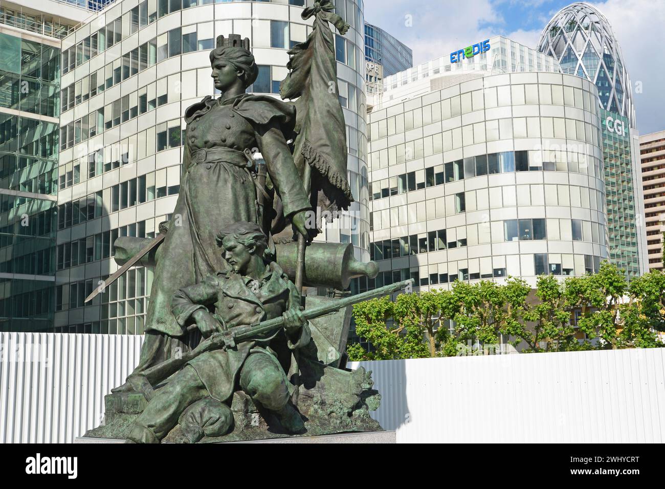 Statue la defence hi-res stock photography and images - Alamy