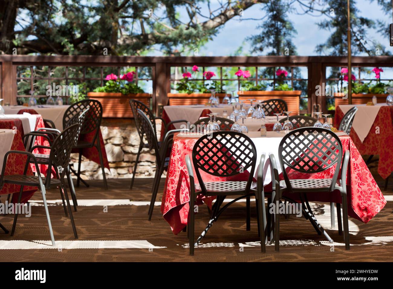 Outdoor cafe balcony hi-res stock photography and images - Alamy