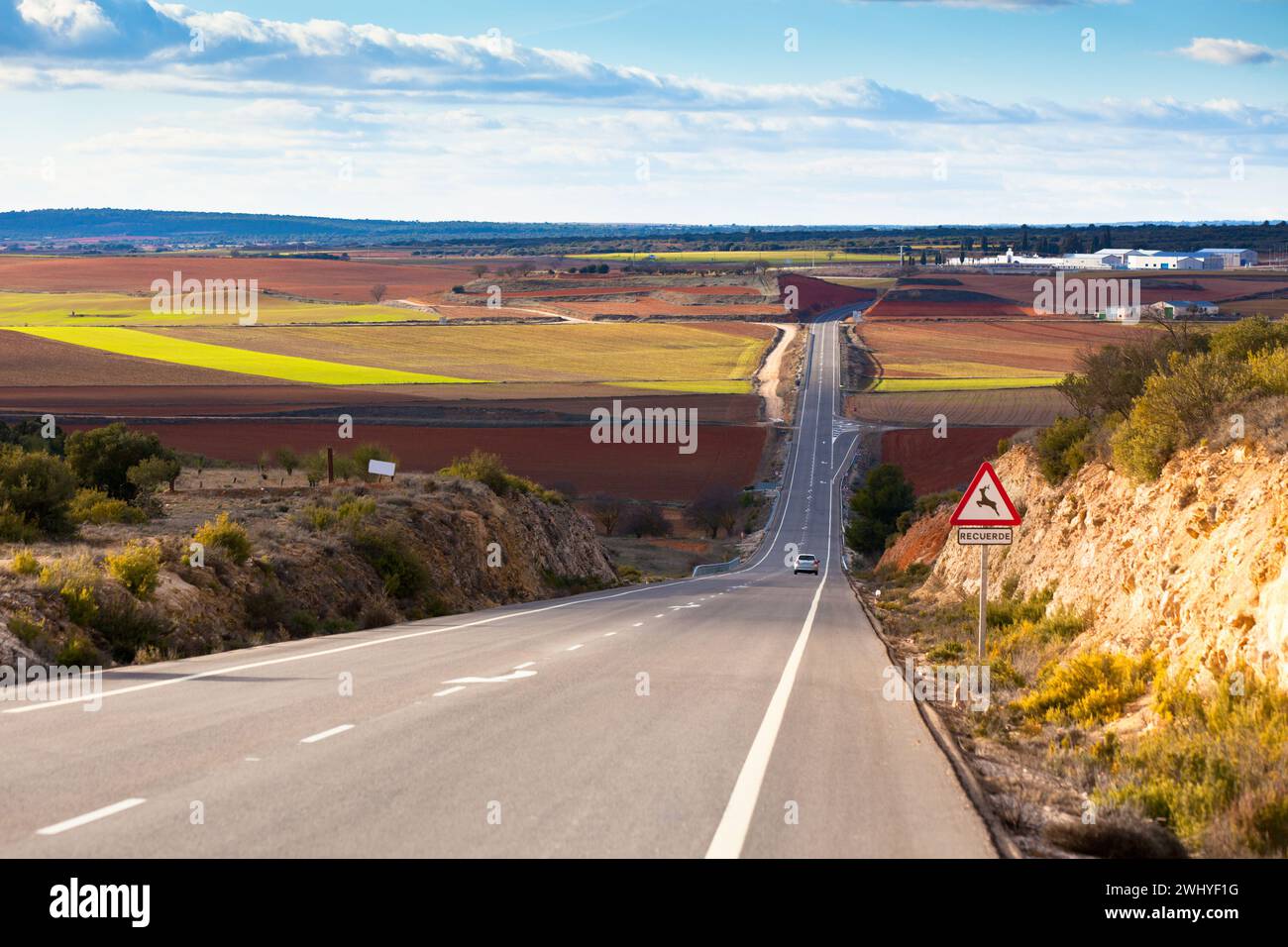 Empty country hi-res stock photography and images - Alamy