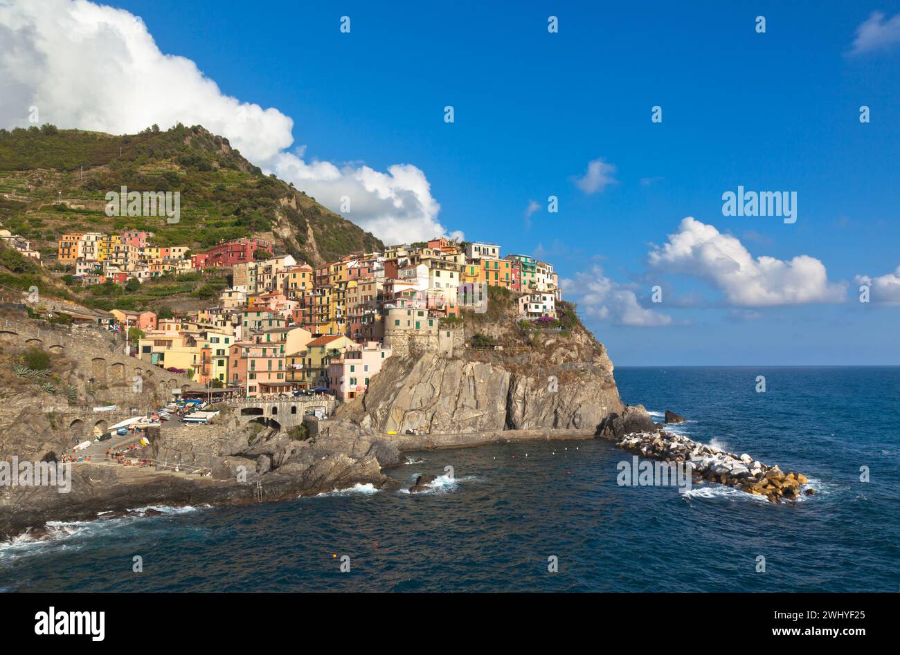 Manarola bay hi-res stock photography and images - Alamy