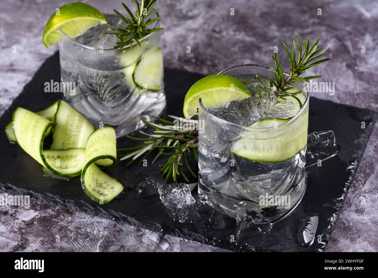 Gin tonic vodka tonic slice hi-res stock photography and images - Alamy