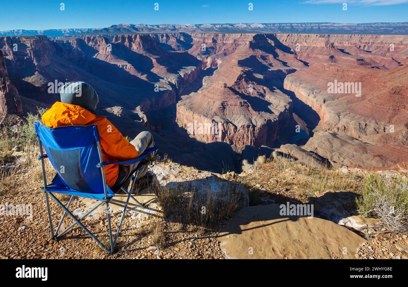 The Grand Canyon [grÃ¦nd ËˆkÃ¦njÉ™n] is a steep, approximately 450 ...