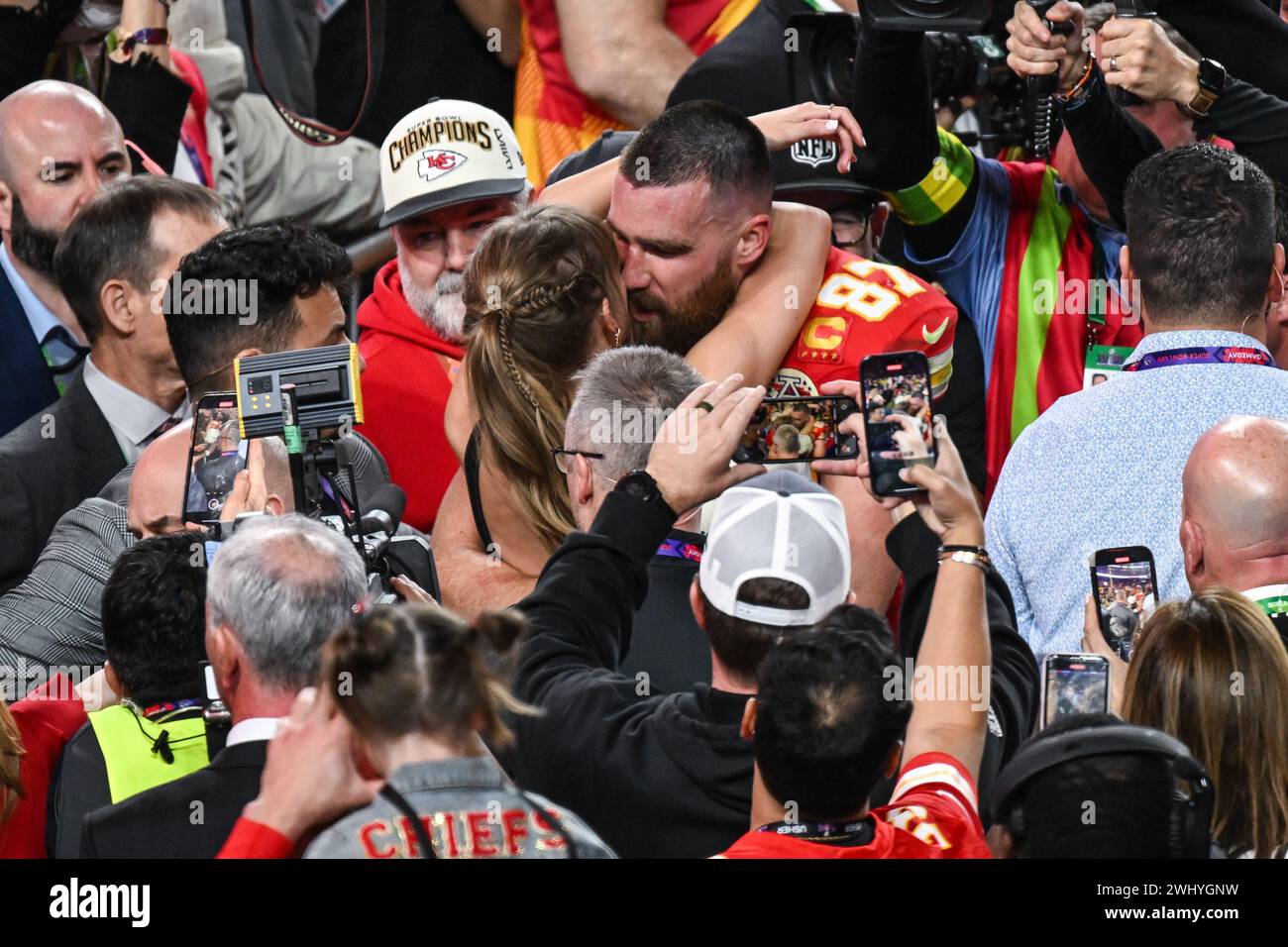 Travis kelce taylor swift hi-res stock photography and images - Alamy