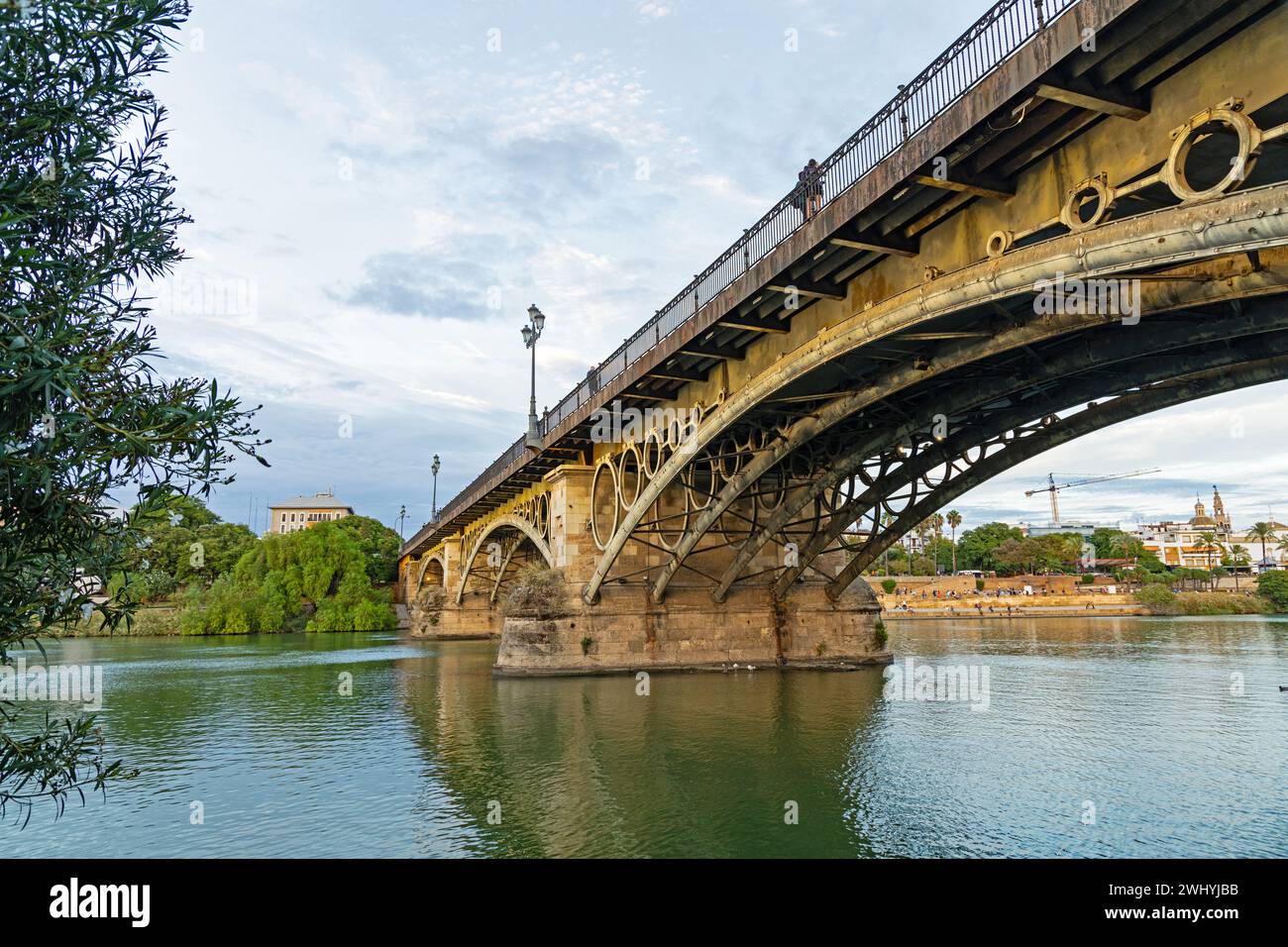 Isabella ii bridge hi-res stock photography and images - Alamy