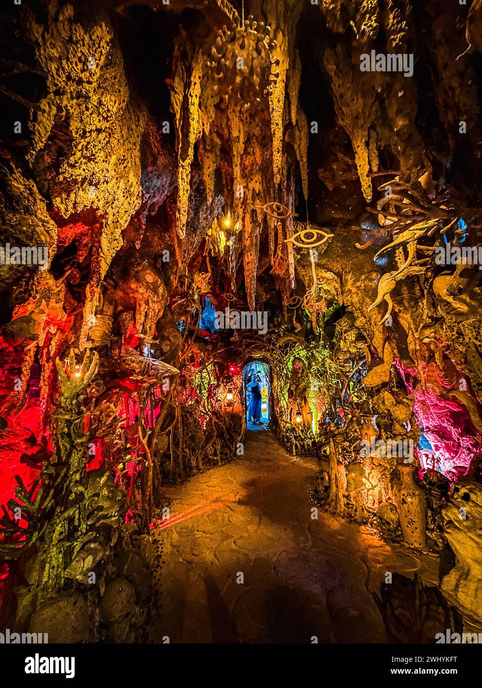 Buddha cave temple chiang rai hi-res stock photography and images - Alamy