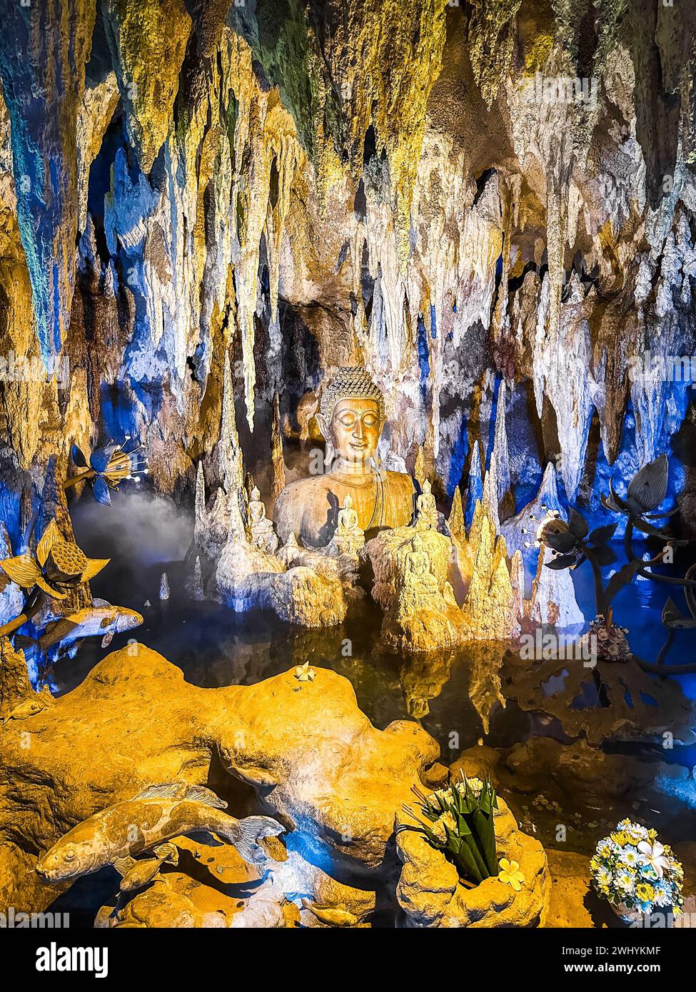 Buddha cave temple chiang rai hi-res stock photography and images - Alamy