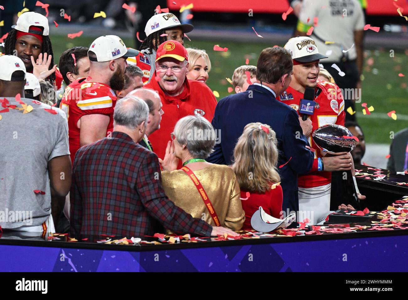 Patrick mahomes trophy hi-res stock photography and images - Alamy