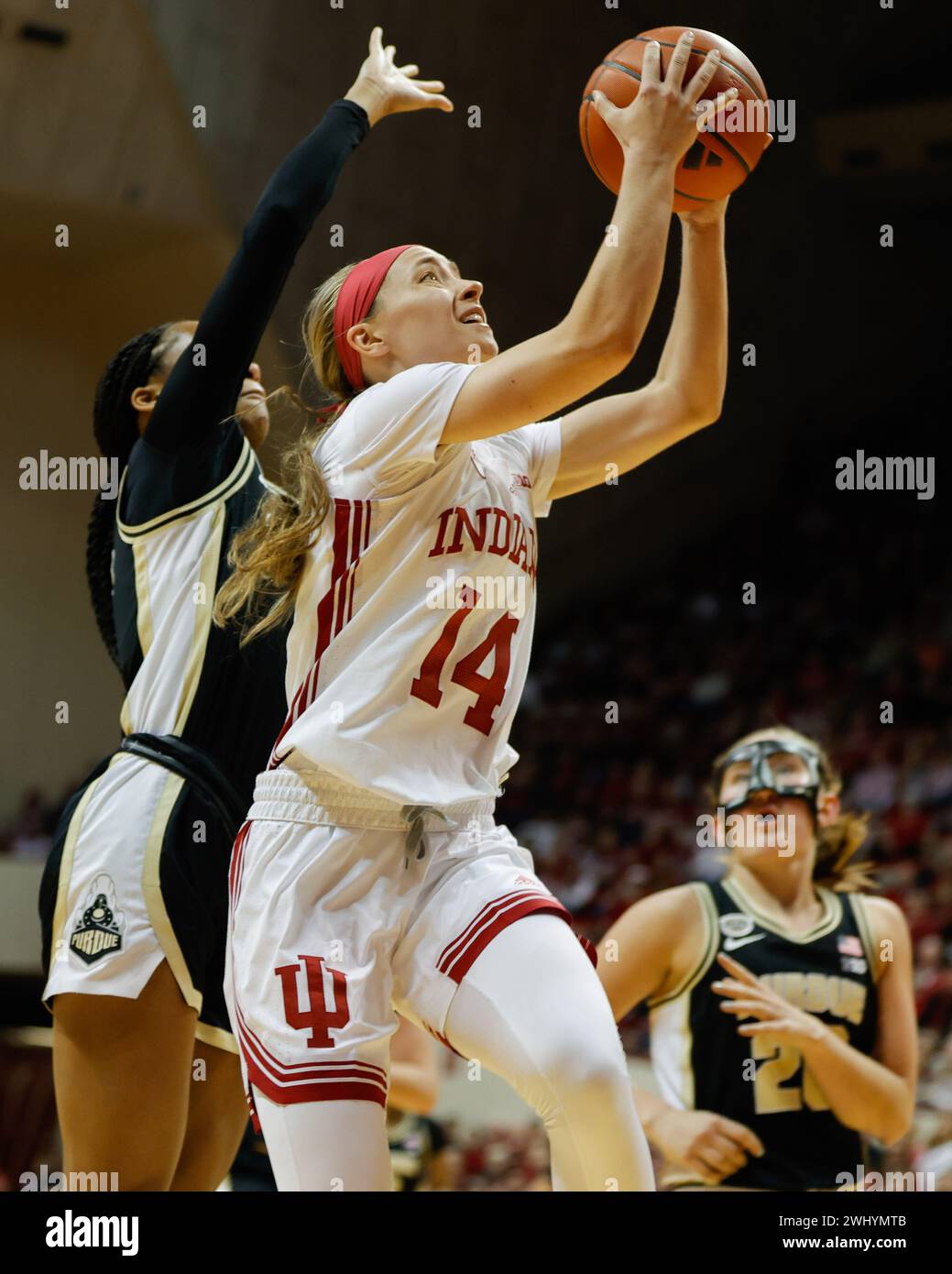 Bloomington, United States. 11th Feb, 2024. Indiana Hoosiers guard Sara ...