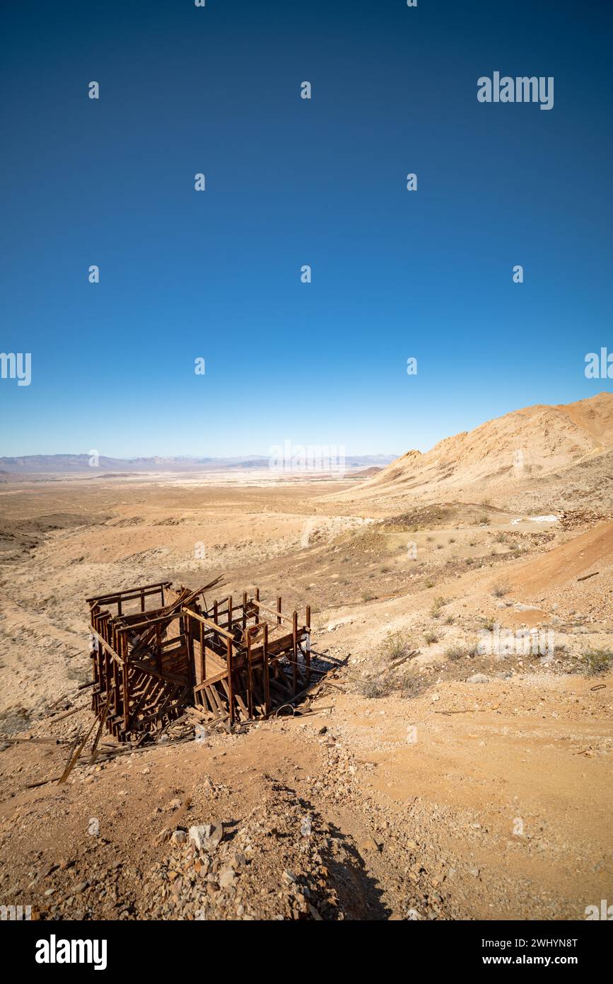 Exploring, Abandoned Gold Mine, Tecopa, Kingston Range, Death Valley ...