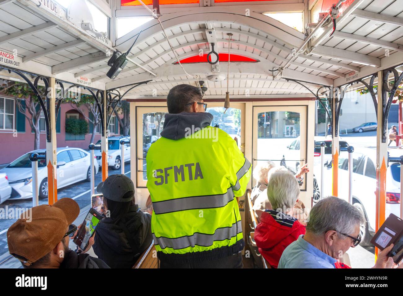 Driver san francisco cable car hi-res stock photography and images - Alamy