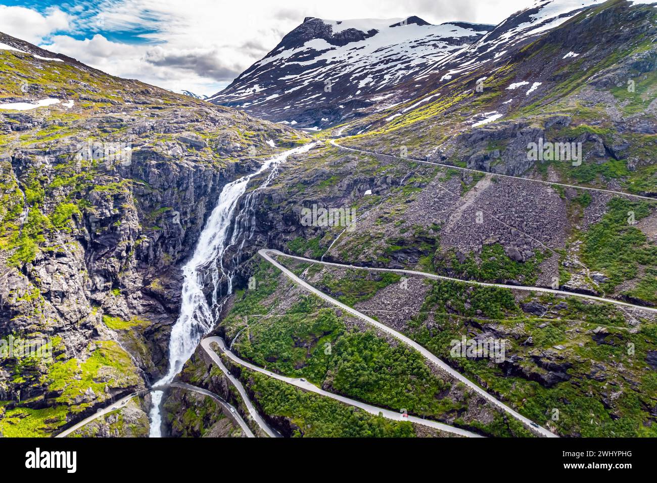 Famous curve hi-res stock photography and images - Alamy