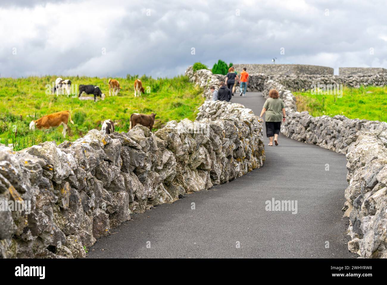 Caherconnell stone fort hi-res stock photography and images - Alamy