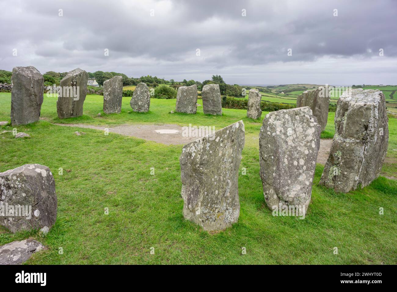 Ritual circle hi-res stock photography and images - Alamy