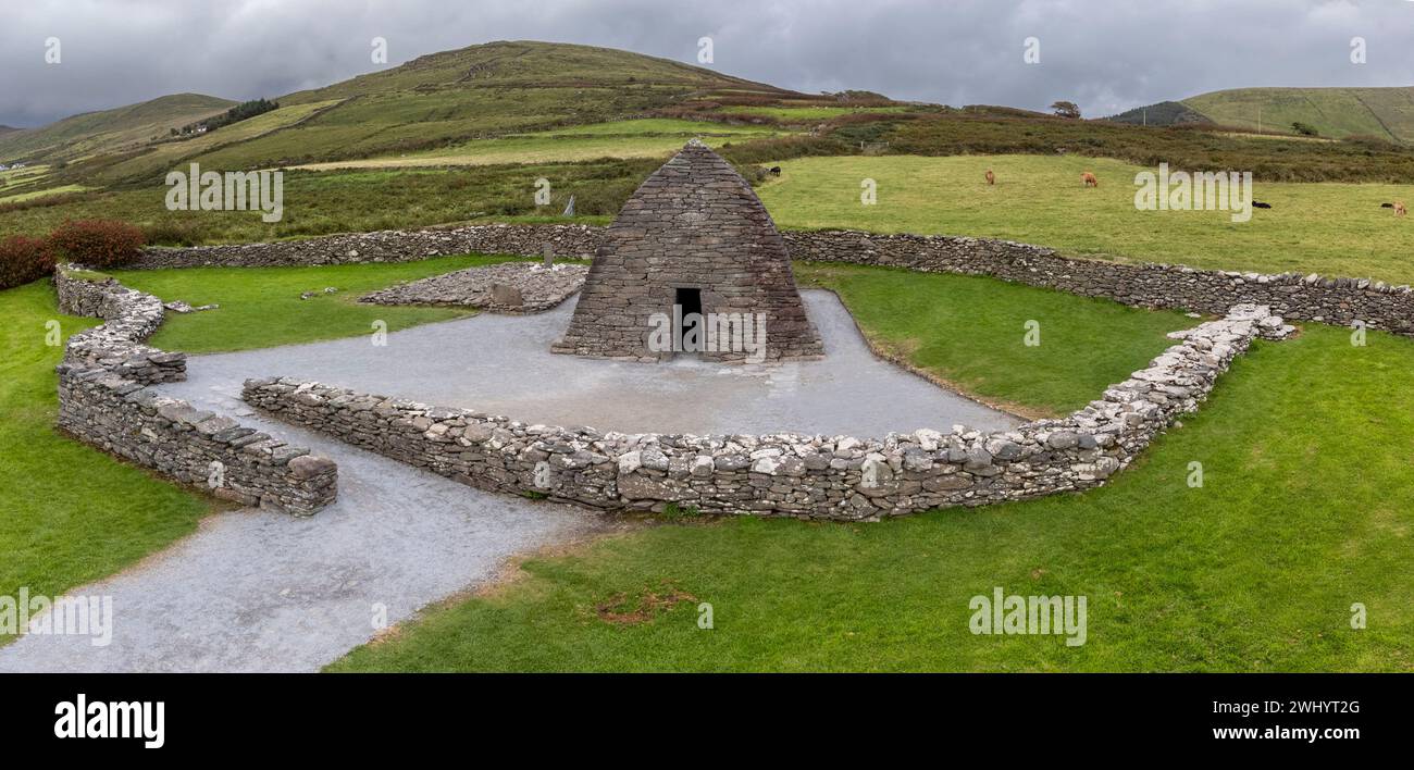 Oratory gallarus hi-res stock photography and images - Alamy