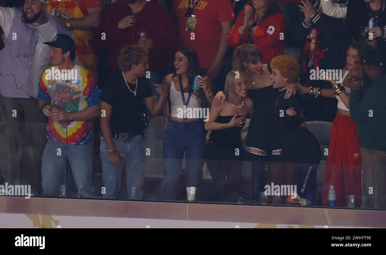 Taylor Swift and Ice Spice during NFL Super Bowl 58 LVIII football game ...