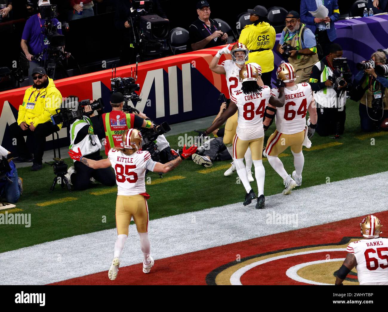 Christian mccaffrey 49ers 2024 hi-res stock photography and images - Alamy