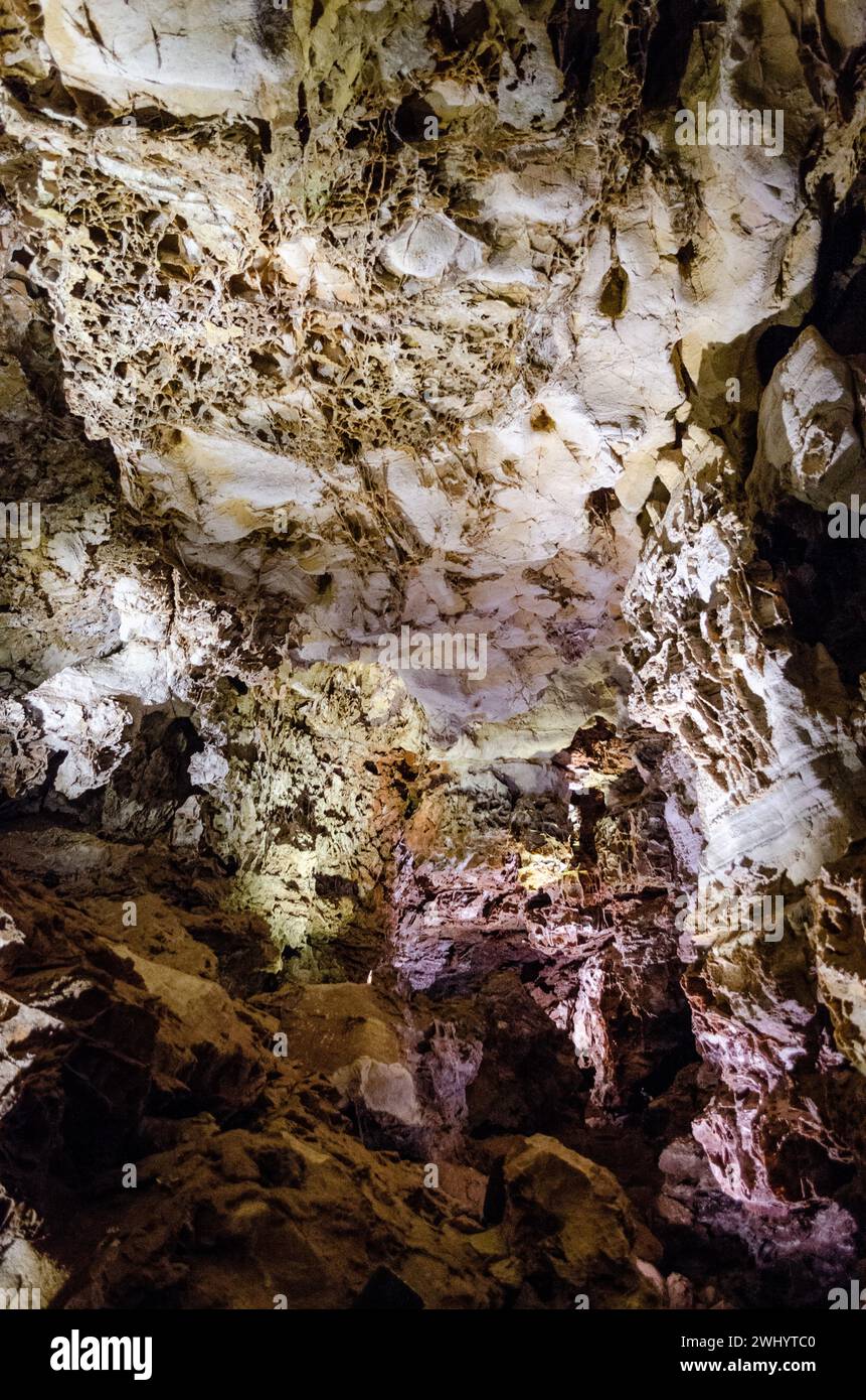 Wind cave south dakota inside hi-res stock photography and images - Alamy