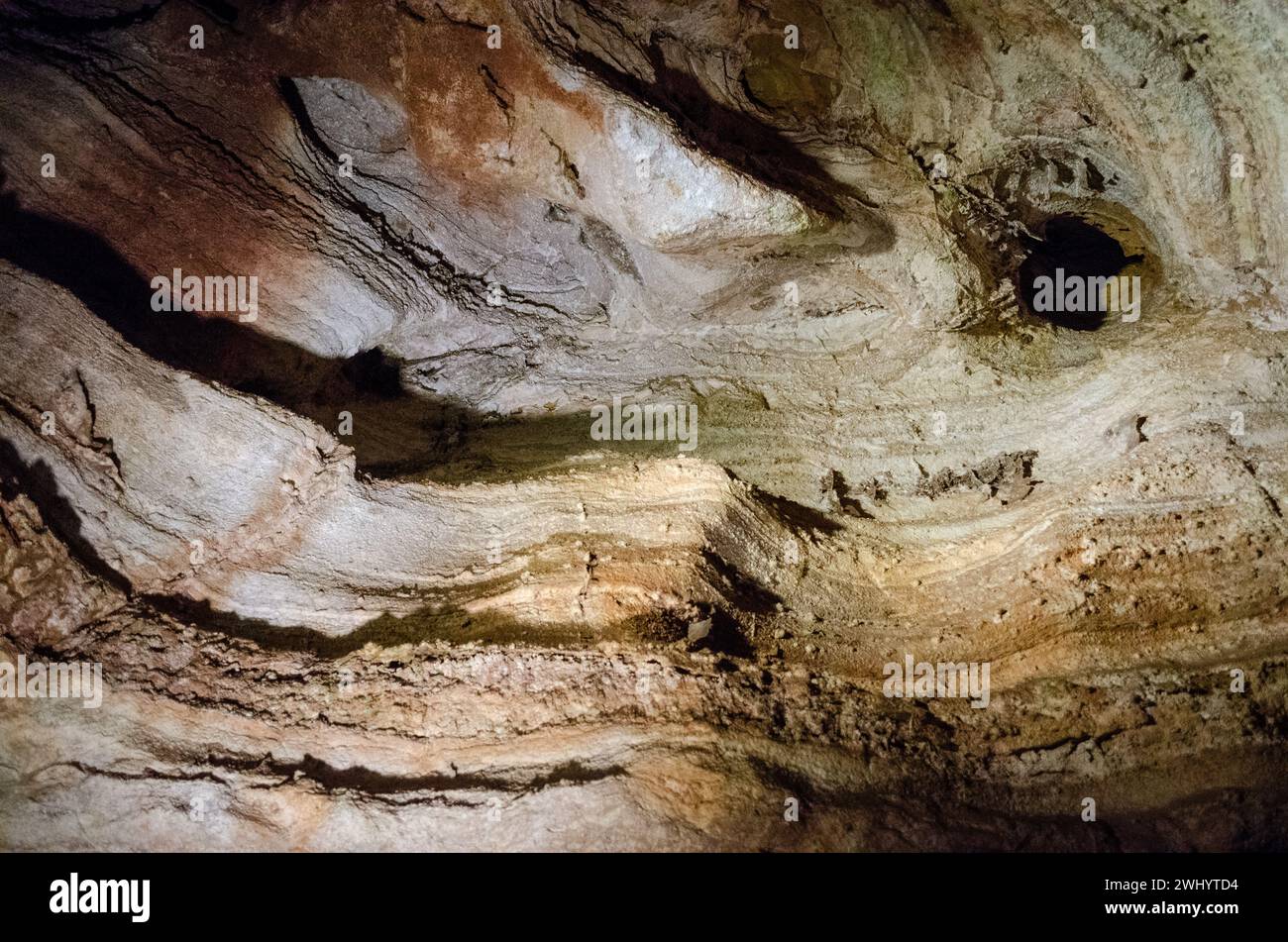 Inside Wind Cave National Park in South Dakota, USA Stock Photo - Alamy
