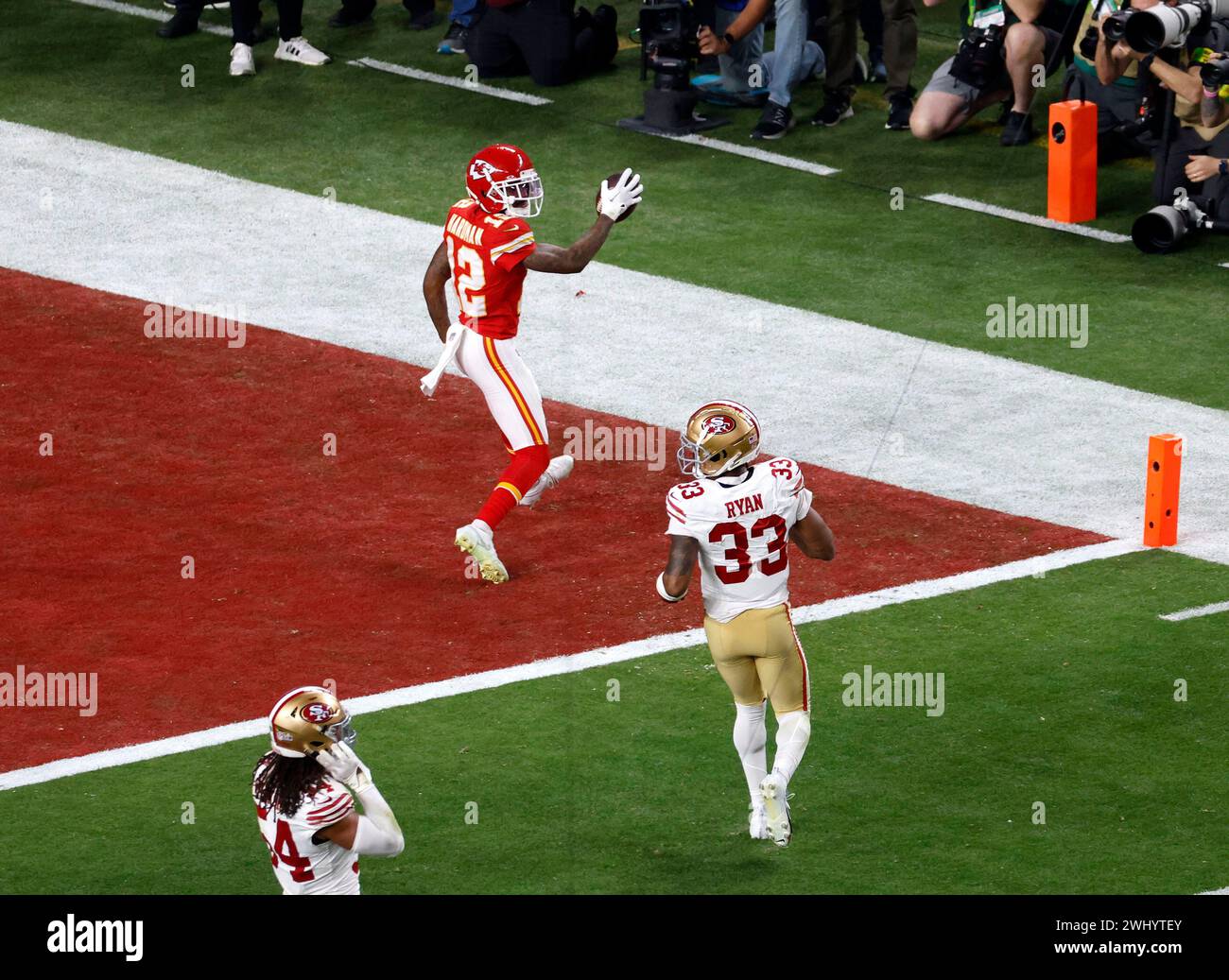 Kansas City Chiefs quarterback Patrick Mahomes (15) throws the game ...
