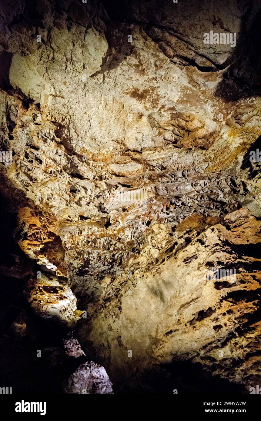 Wind cave south dakota inside hi-res stock photography and images - Alamy