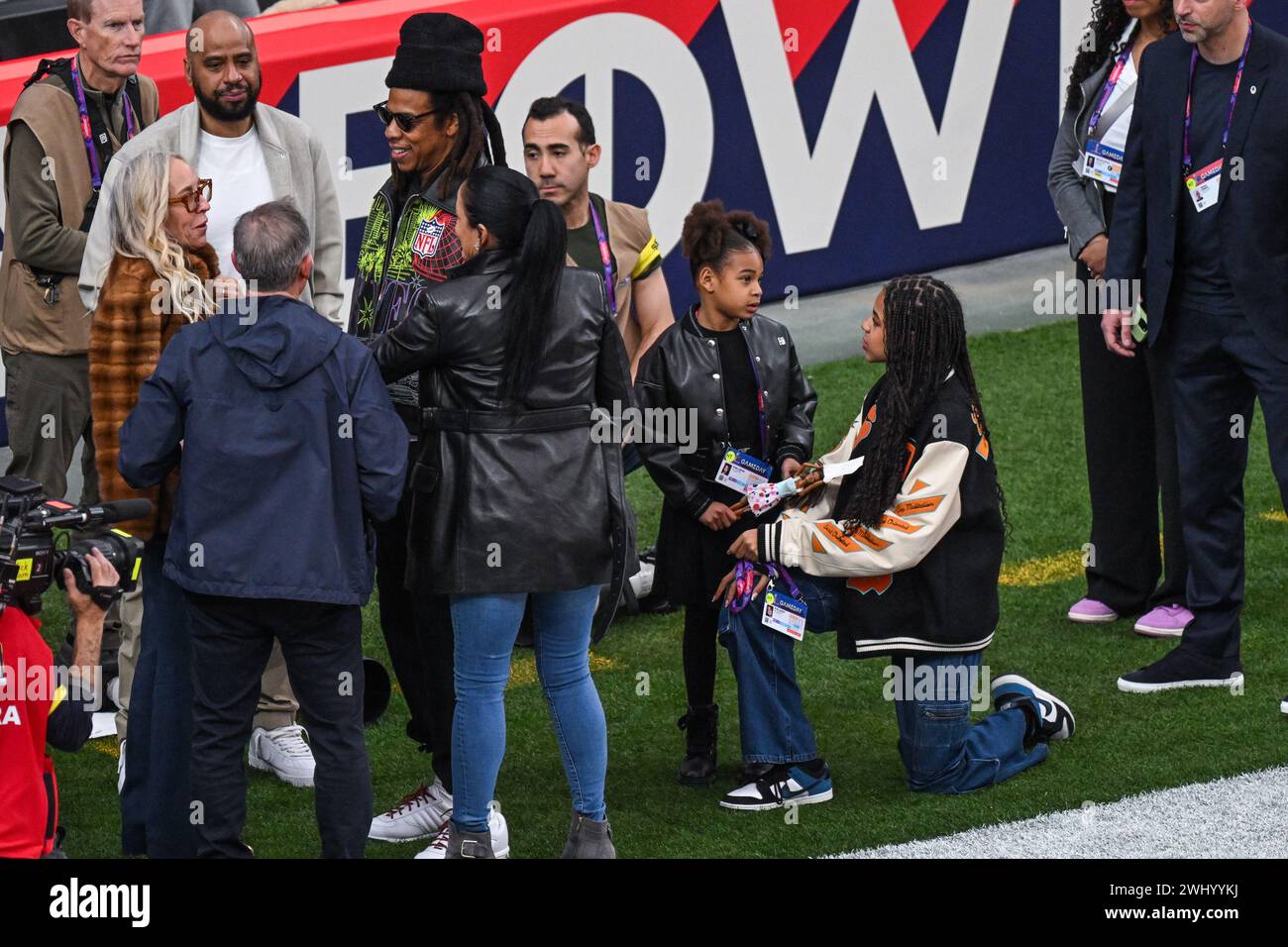 Blue Ivy Carter, Jay-Z and Rumi Carter ahead of Super Bowl LVIII ...