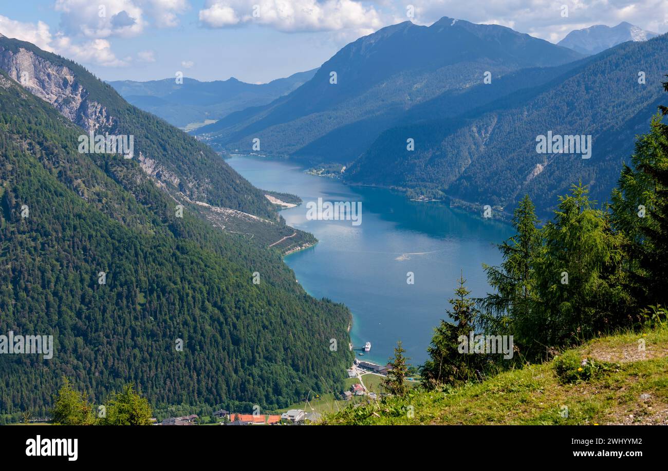 The Achensee lies like a fjord between the Karwendel and Rofan ...
