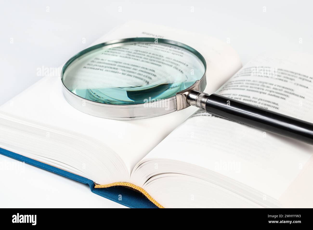 Magnifying glass old document paper hi-res stock photography and images ...