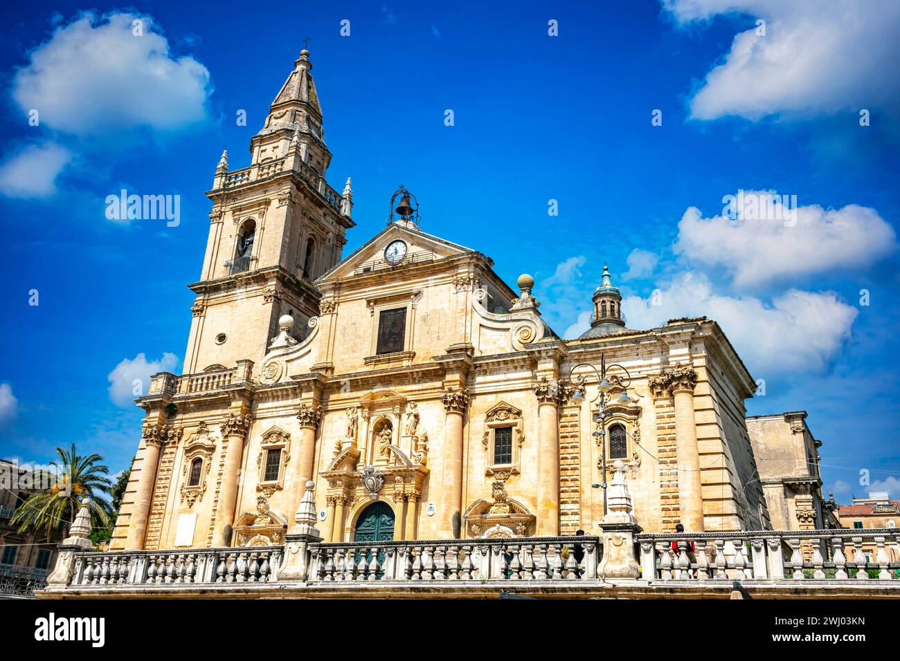 Cattedrale di san leonardo hi-res stock photography and images - Alamy