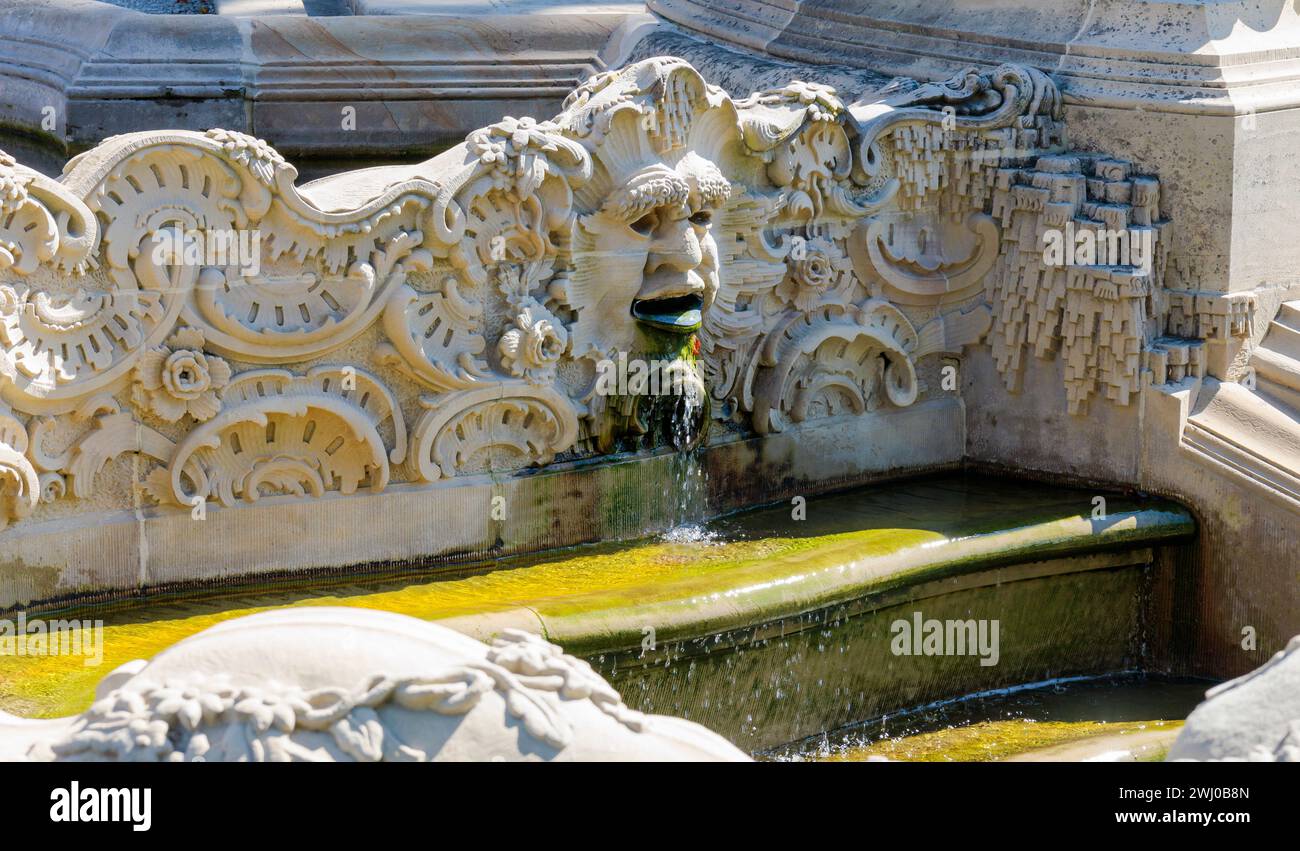 Rococo fountain hi-res stock photography and images - Alamy