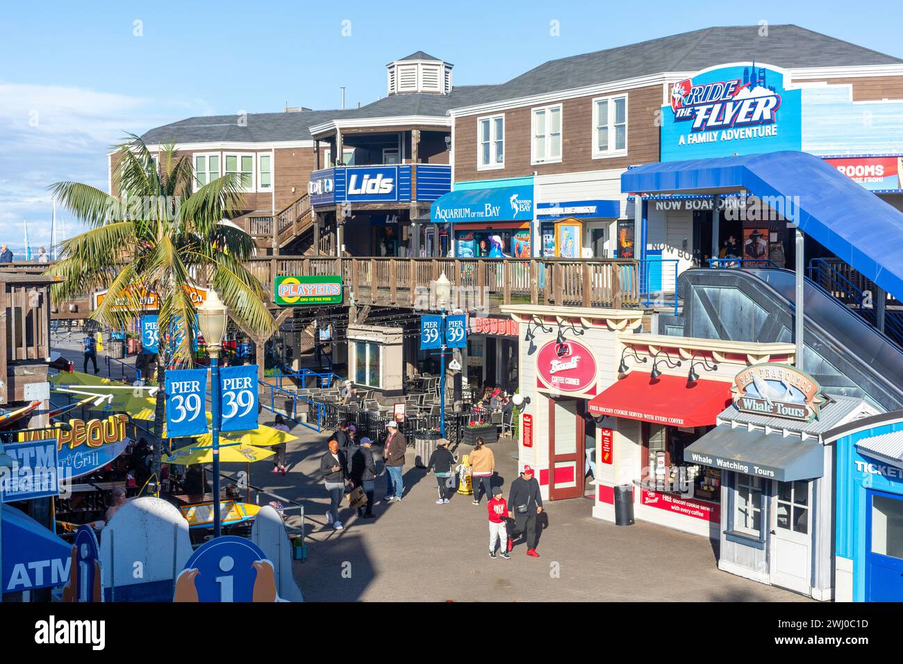 Cafe shops entrance to pier 39 fishermans wharf district califo hi-res ...