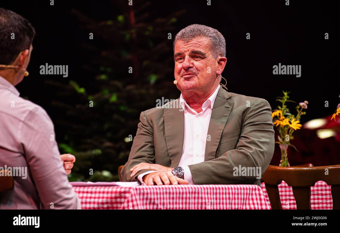 Peter Spuhler, CEO von Stadler Rail im Gespräch mit Moderrator Roman ...