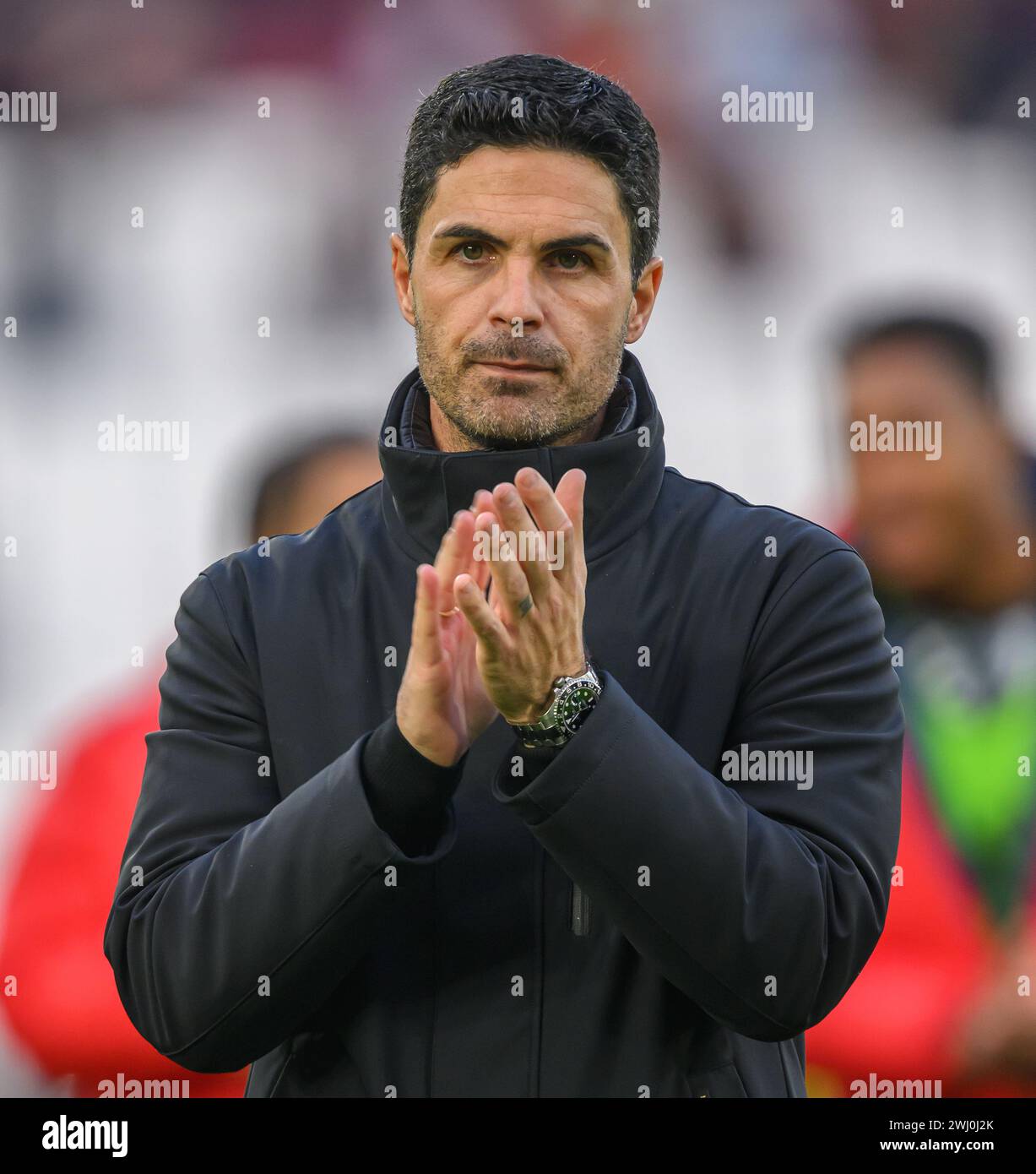 Arsenal fc 2024 fans hi-res stock photography and images - Alamy