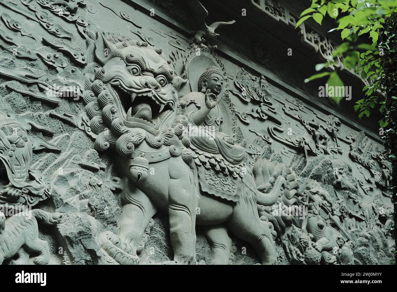 Chinese relief sculpture hi-res stock photography and images - Alamy