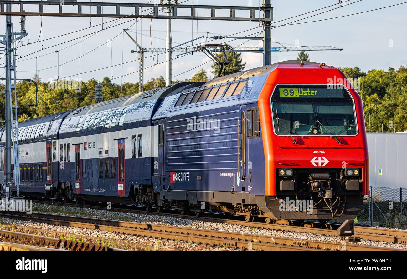Linie s9 hi-res stock photography and images - Alamy